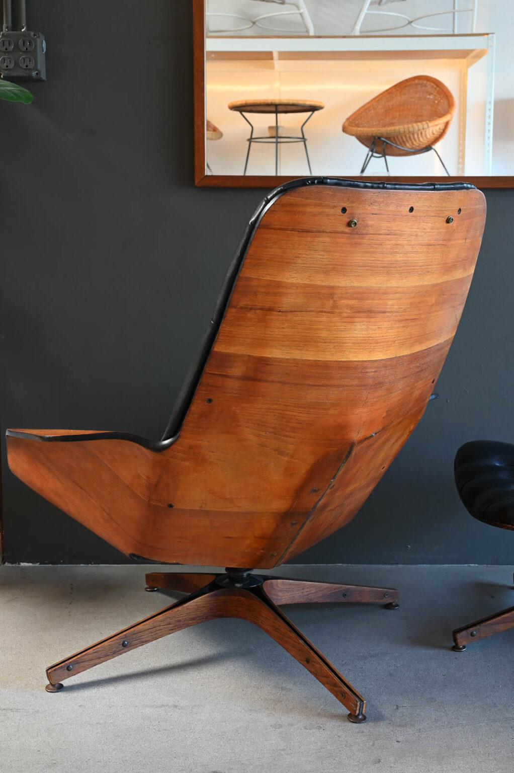 George Mulhauser for Plycraft Mr. Chair & Ottoman, ca. 1970 - Authentic ...